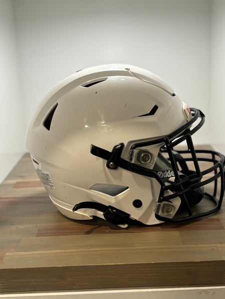Large Riddell SpeedFlex Helmet | SidelineSwap | Buy and Sell on ...