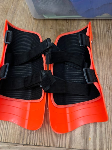 POC Shins Classic Jr, Guards Used One Size Fits All POC Shin Guard ...