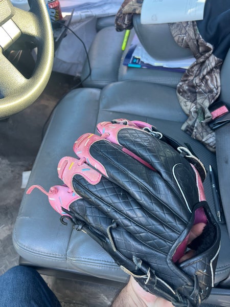 Aria Baseball Glove | SidelineSwap | Buy and Sell on SidelineSwap