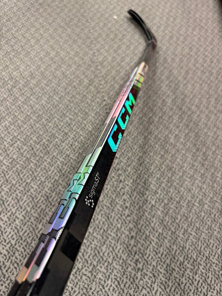 2-Pack CCM XF PRO 80 flex P28 curve right hand sticks | SidelineSwap ...
