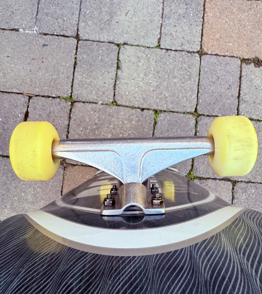 REAL Skateboards Complete Skateboard Stage- Tracker 149 Trucks Bones ...