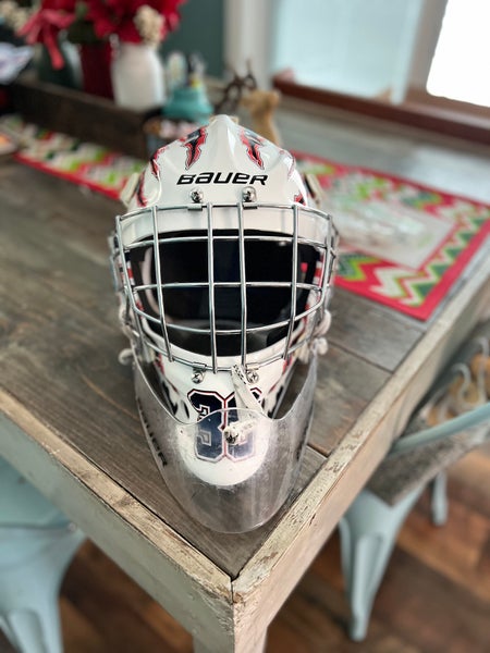 Bauer 930 goalie Helmet | SidelineSwap | Buy and Sell on SidelineSwap