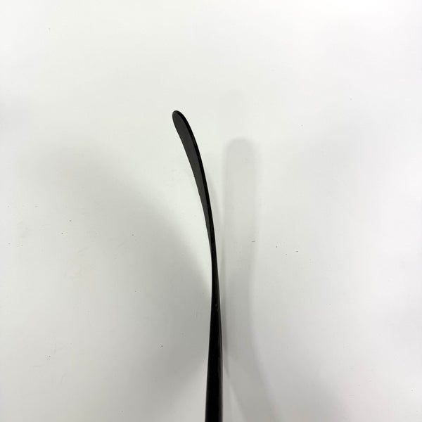 Used Right Yellow Bauer Hyperlite2 | 77 Flex P90TM Curve Grip | U106 ...