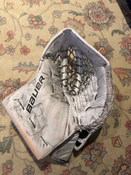 Bauer supreme shadow pads and gloves | SidelineSwap | Buy and Sell on ...
