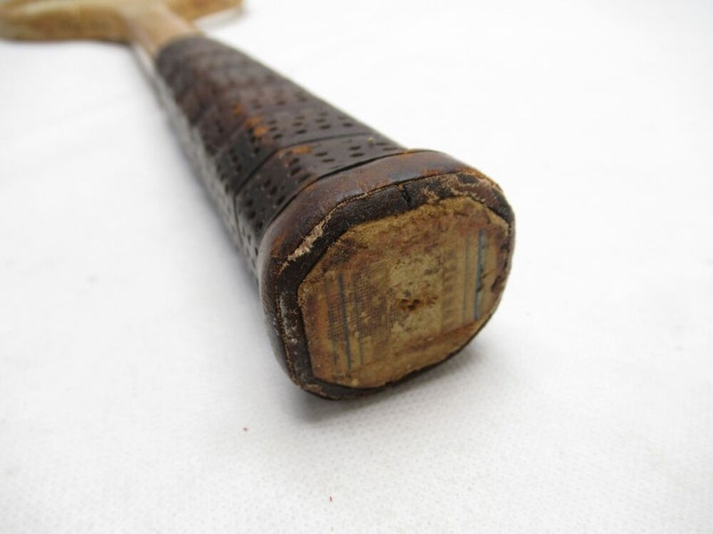 VTG HARRY C. LEE CO. "INTERNATIONAL" WOODEN TENNIS RACQUET. ANTIQUE ...