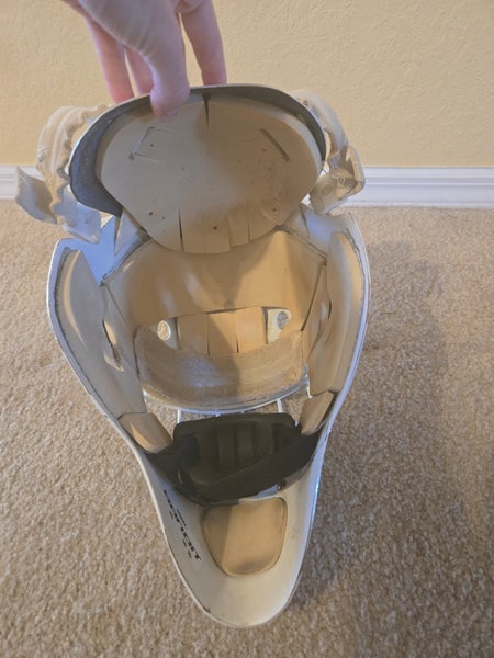 Senior Masked Marvel Bandit Goalie Mask (Used) | SidelineSwap | Buy and ...