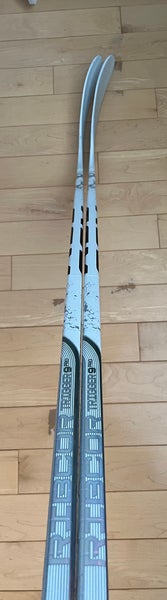 New 2 Pack 2x 70 Flex Left Hand P29 Trigger 9 Pro “White” Hockey Sticks ...