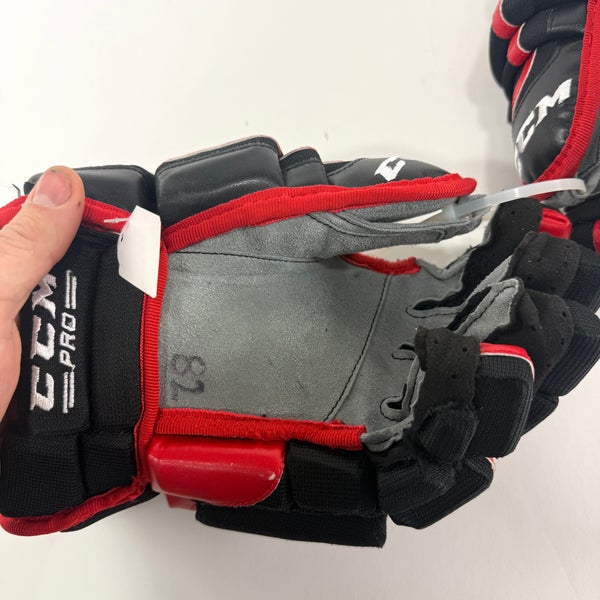 Used Chicago Blackhawks CCM HGCL 13" Gloves | Caleb Jones | L362 ...