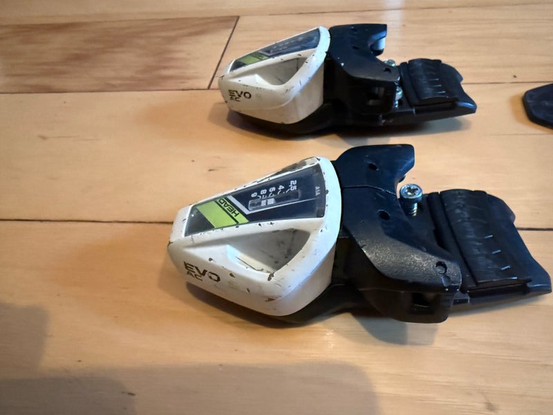 Head EVO 9 AC Junior Ski Race Bindings | SidelineSwap | Buy and Sell on ...