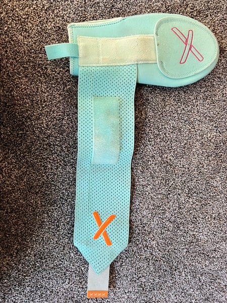 ARIA Miami Ice Sliding Mitt | SidelineSwap | Buy and Sell on SidelineSwap