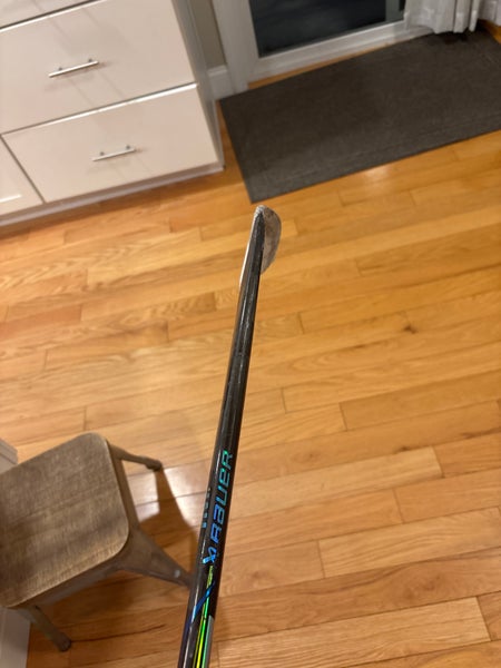 Bauer Right Handed Vapor Hyperlite 2 P92M (New) | SidelineSwap | Buy ...
