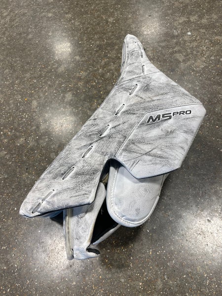 Bauer M5 Pro Goalie Blocker | Size Intermediate Regular | SidelineSwap ...