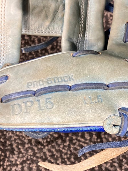 Used CUSTOM BLUE Wilson A2000 DP15 Right Hand Throw Infield Baseball ...