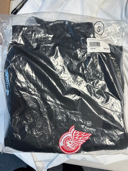 Detroit Red Wings Fanatics, Warm-Ups | SidelineSwap | Buy and Sell on ...