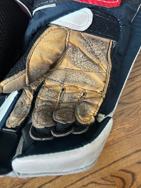 34" Regular Goalie Full Set (Used) | SidelineSwap | Buy and Sell on SidelineSwap