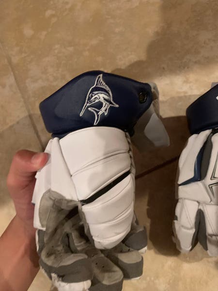 Under armour elevate lacrosse gloves store
