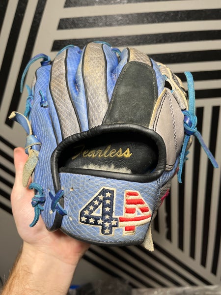 Custom 44 pro signature series 11.75 baseball glove | SidelineSwap ...