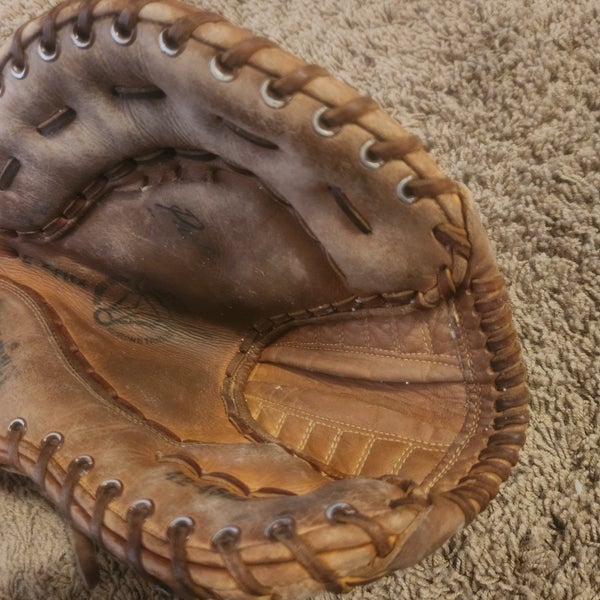 Spalding Left Hand Throw First Base Professional Model Baseball Glove ...