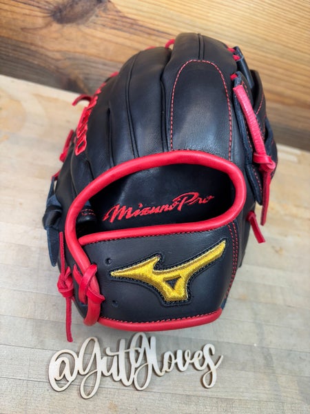 Mizuno Pro 11.75" Austin Riley Model | SidelineSwap | Buy and Sell on ...
