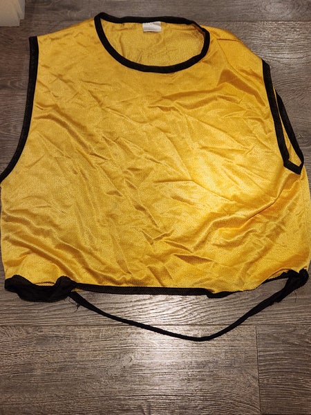 Yellow Sports Pinnies Adult Size LOT of 12 | SidelineSwap | Buy and ...