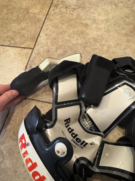 Riddell Speedflex Helmet Pads & INSITE RESPONSE SYSTEM | SidelineSwap ...