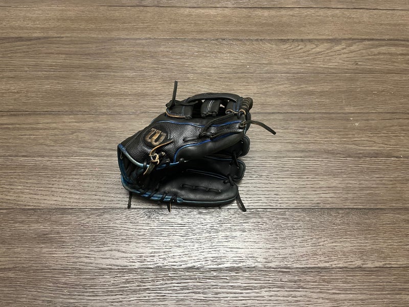 Wilson A2000 G4 11.5" Mod Post Web | SidelineSwap | Buy and Sell on ...