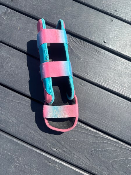 Bruce Bolt Shin Guard Max Clark | SidelineSwap | Buy and Sell on ...