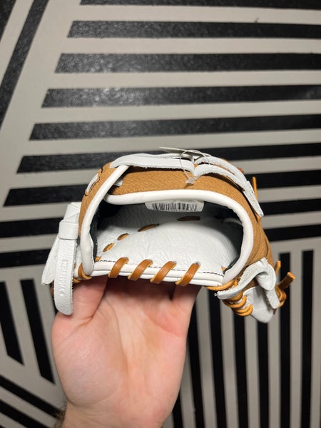 Easton Groundwork Morgan Stuart 10” trainer softball baseball glove ...