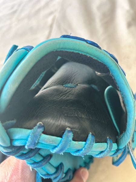 44 Pro Signature Series Custom First Base RHT 12.5" Baseball Glove ...