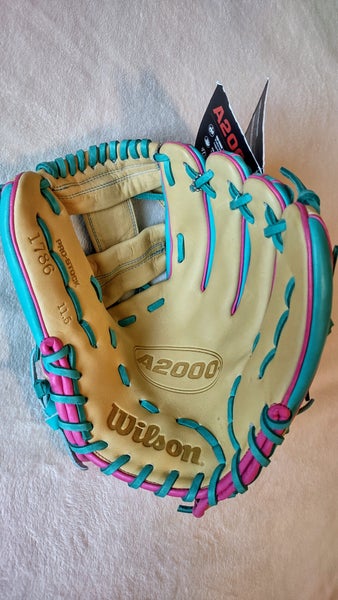 NEW Wilson A2000 Spring 11.5" RHT 1786 Baseball Glove 2025 Pink Camel ...