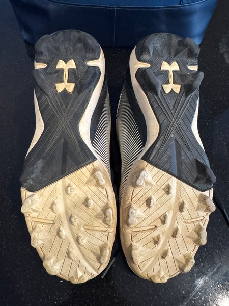 Under Armor 2Y Baseball Spikes | SidelineSwap | Buy and Sell on ...