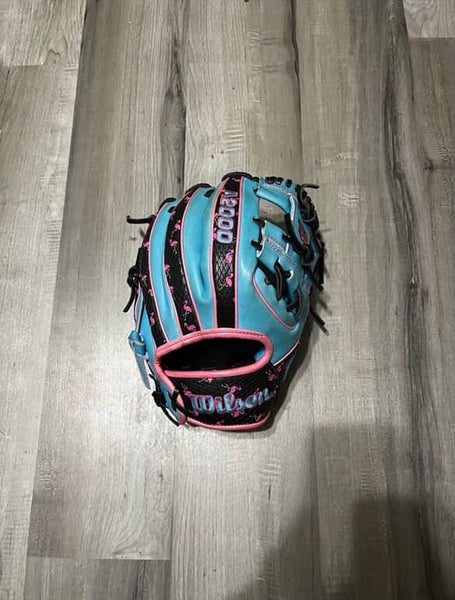 Wilson a2000 Flamingo | SidelineSwap | Buy and Sell on SidelineSwap