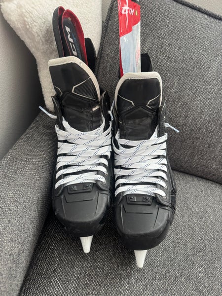 CCM JetSpeed FT6 Pro Hockey Skates Wide Width Pro Stock 8.5 (Used ...