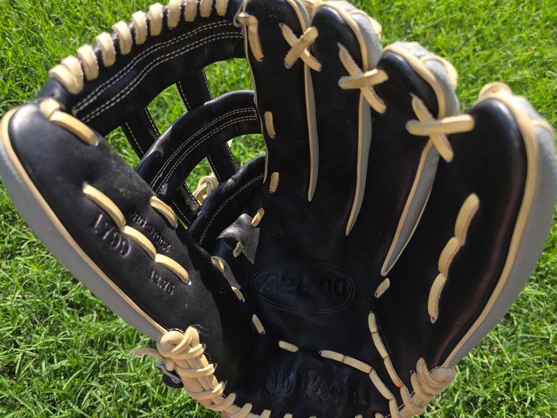 Wilson A2000 1799 12.75” Outfield Glove – Grey SuperSkin / Black – Pro ...