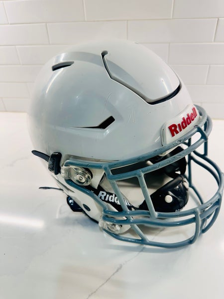 Large Youth Riddell SpeedFlex Helmet (Used) | SidelineSwap | Buy and ...