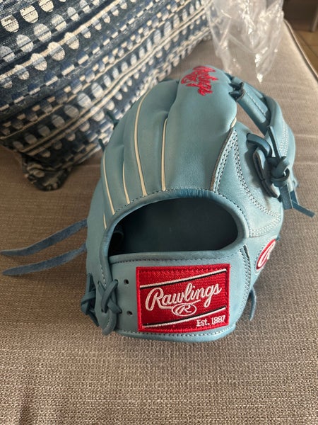 11.5 Rawlings TT2 Brand NEW Kansas City Royals color | SidelineSwap | Buy and Sell on SidelineSwap