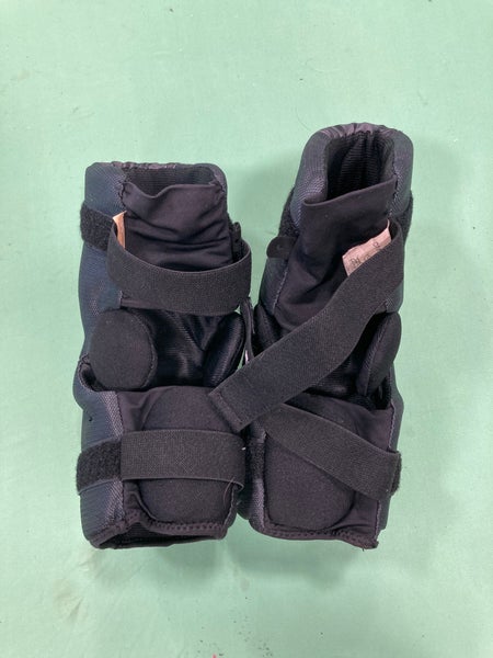 STX Arm Pads | Youth Medium | SidelineSwap | Buy and Sell on SidelineSwap
