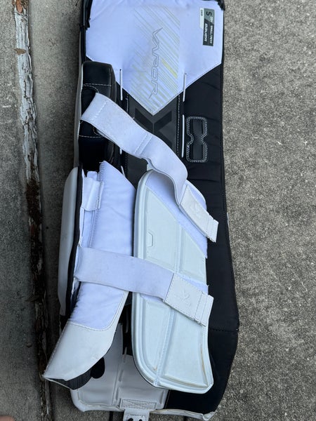 33" Bauer Vapor X5 Pro Goalie Leg Pads (Used) | SidelineSwap | Buy and ...