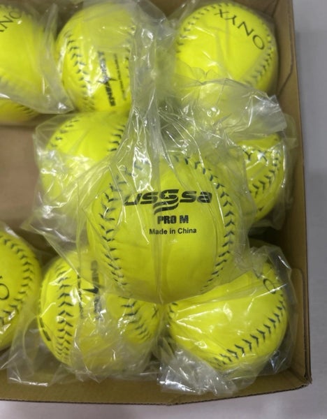 ONYX Energy Slowpitch PRO M Softballs USSSA Stamped (Dozen) Men’s ...