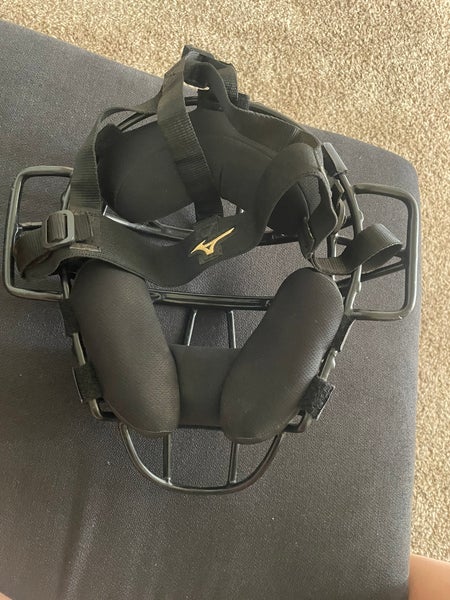 Mizuno Catcher's Mask (New) | SidelineSwap | Buy and Sell on SidelineSwap