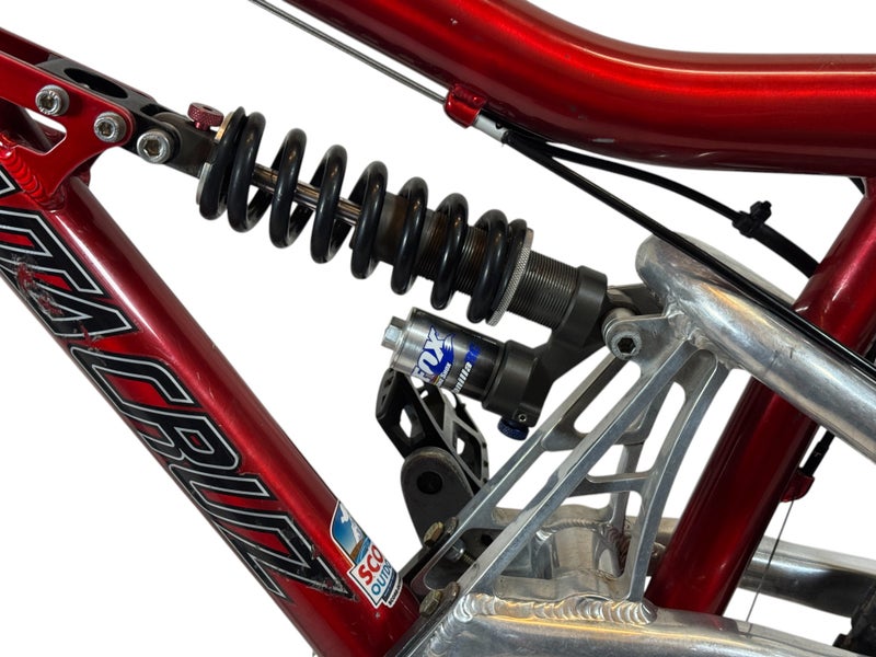 Medium Santa Cruz Bullit Full Suspension Mountain Bike | SidelineSwap ...