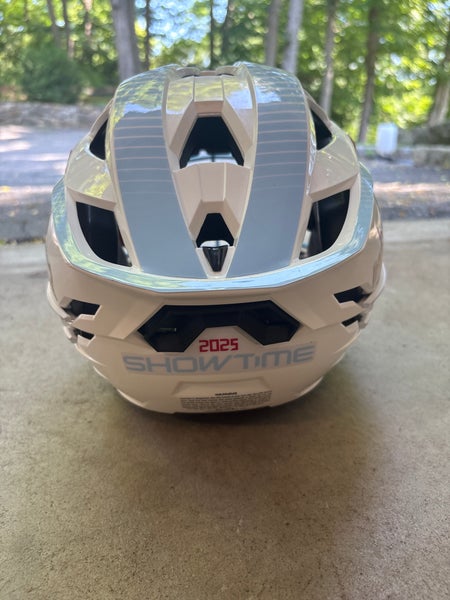 Cascade XRS Pro Maverik 2025 Showtime Lacrosse Helmet | SidelineSwap ...