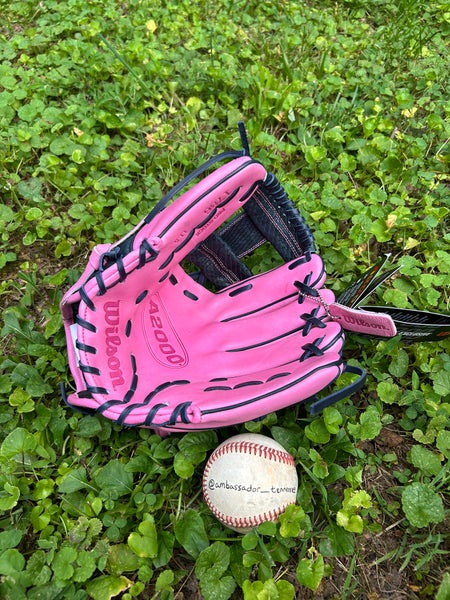 2025 Wilson A2000 1786 11.5” Infield Baseball Glove Pink/Black ...