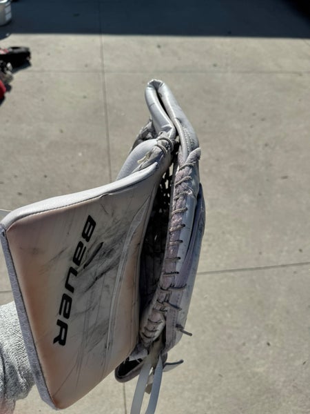 Bauer Vapor Hyperlite 2 Regular (Used) | SidelineSwap | Buy and Sell on ...