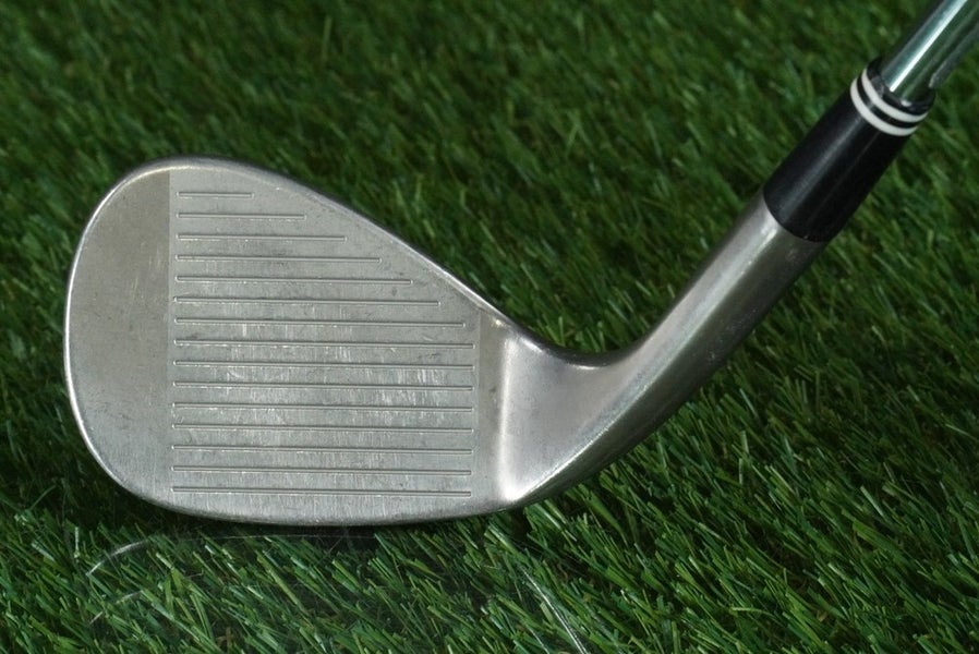 CLEVELAND TOUR ACTION GAP/ ATTACK/ WEDGE TRACTION WEDGE FLEX RH 50° 10 ...