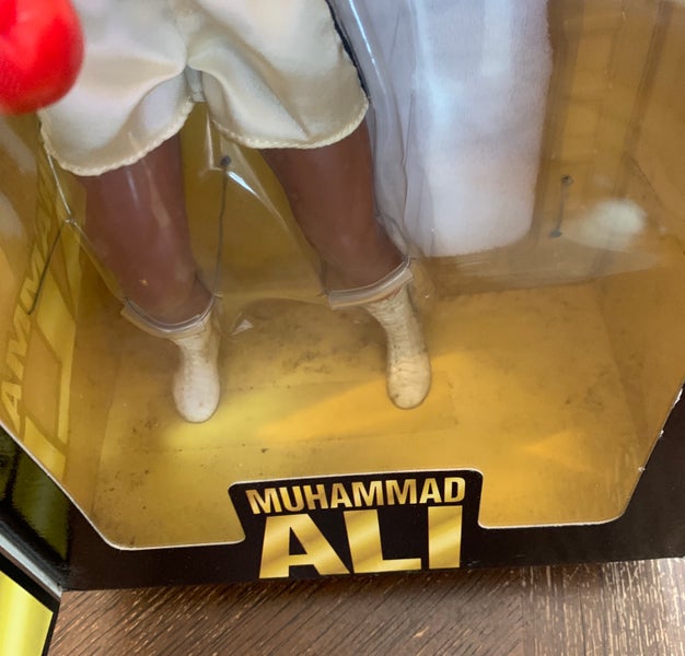 Muhammad Ali Starting Lineup 97 Timeless Legends | SidelineSwap | Buy ...