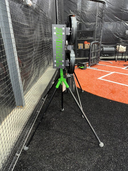 Spin ball Wizard 2 Wheel Pitching Machine & Baseball/Softball Auto ...