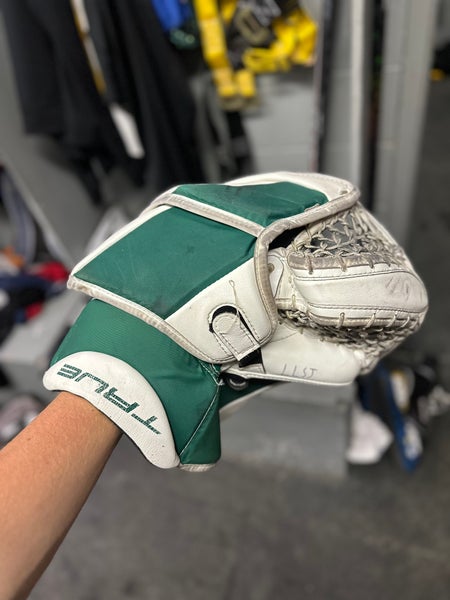 33" +2 True Px3 Regular Goalie Full Set (Used) | SidelineSwap | Buy and ...