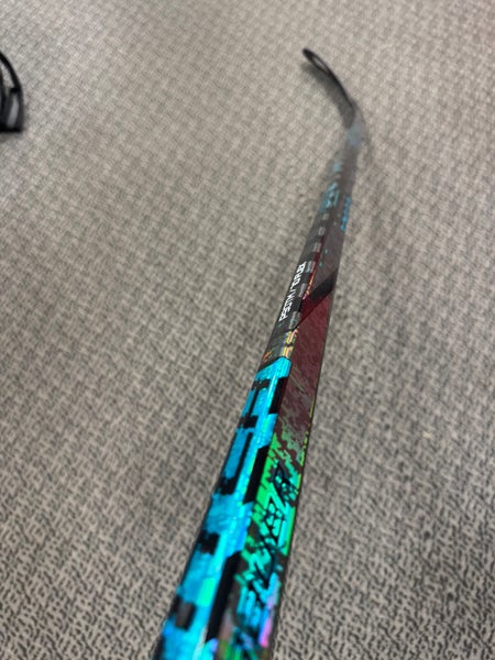 Bauer Twitch 70 Flex P90TM curve right hand stick | SidelineSwap | Buy ...