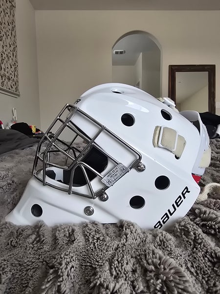 Junior 2023 Bauer 930 Goalie Mask (Used) | SidelineSwap | Buy and Sell ...
